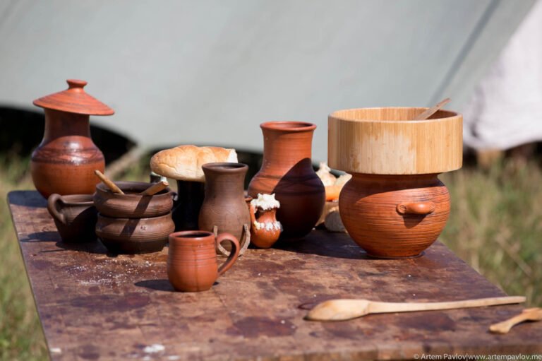 8 Types of Mud/Clay Pots for Cooking Can Benefit Your Health