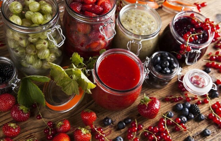 15 Best Healthy Jams and Fruity Recipes for a Breakfast